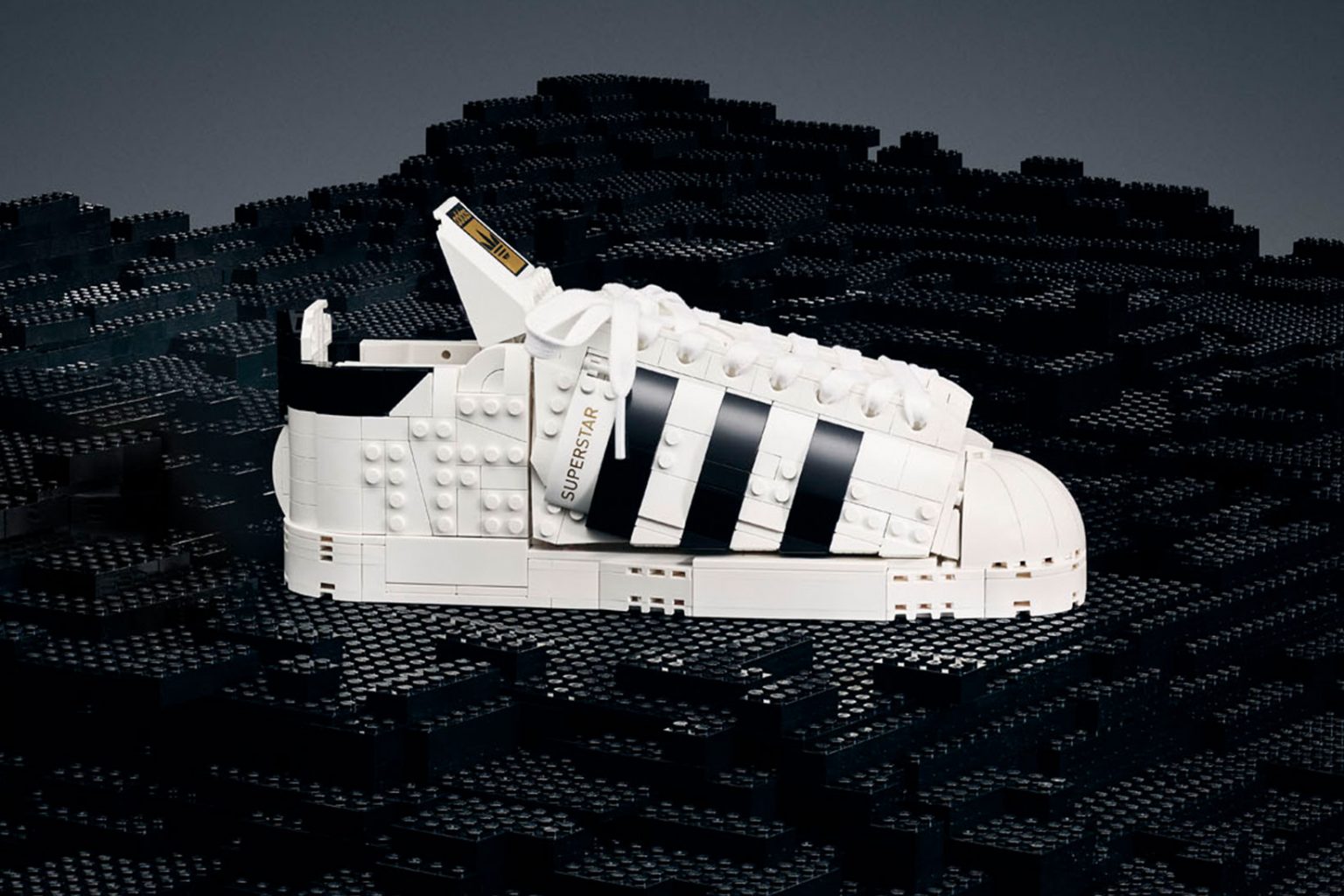 LEGO x adidas Originals, y una de las mejores colaboraciones del año ...