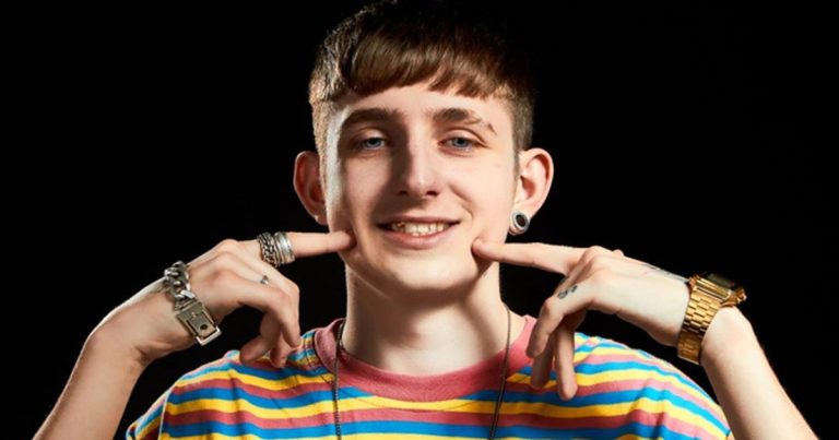 Dillom presenta "Pelotuda" adelanto de "Post Mortem", su álbum debut ...